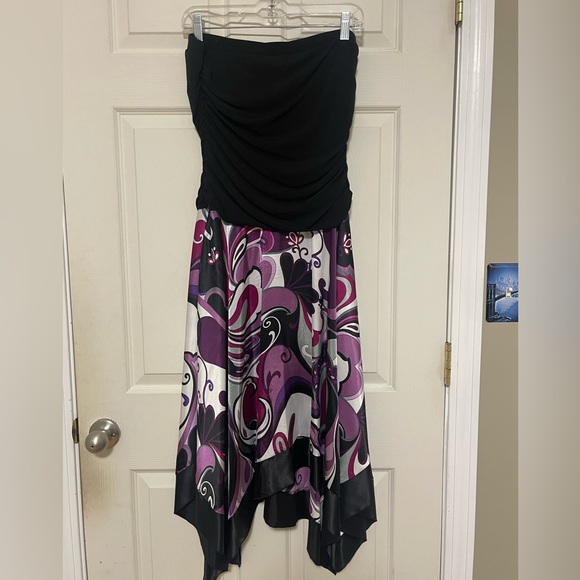 Studio Y | Dresses | Studio Y Handkerchief Hem Strapless Dress | Poshmark